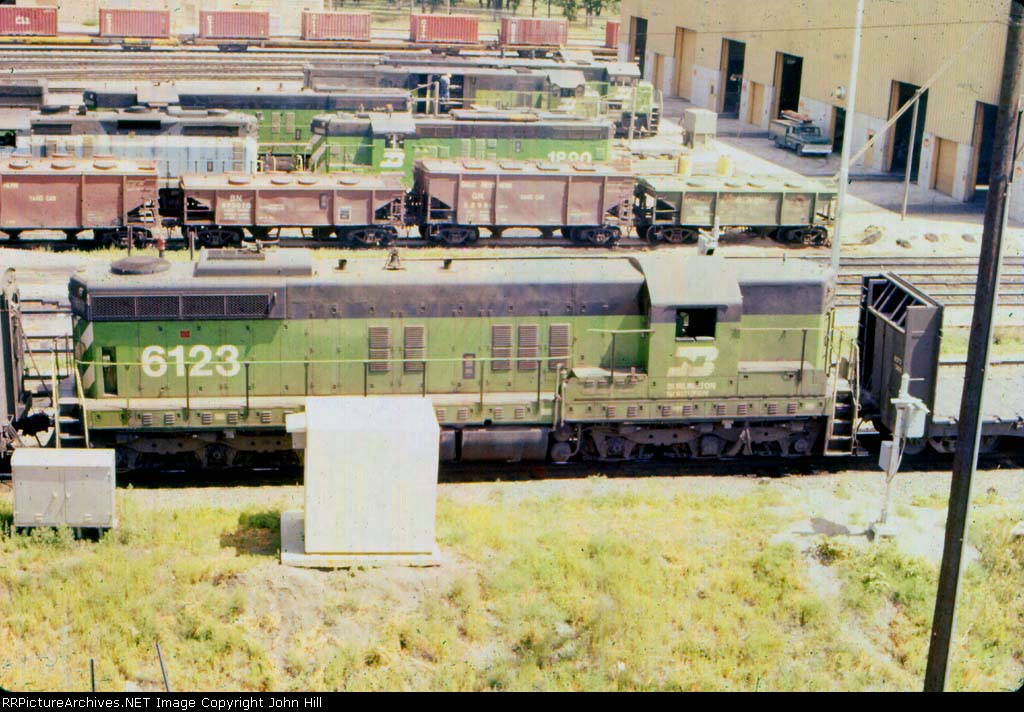 1015-19 BN Northtown Yard & Shops